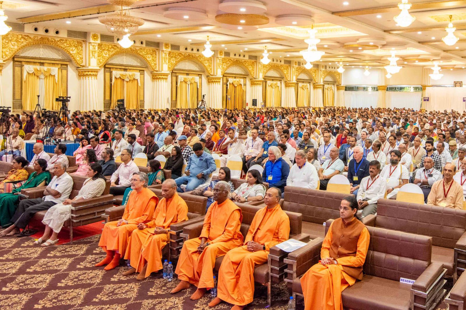 YSS/SRF President and Spiritual Head, Sri Sri Swami Chidananda Giri ...